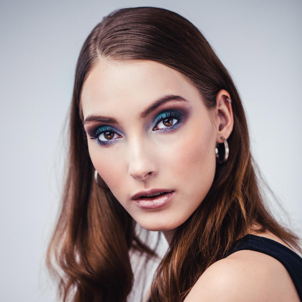 Aqua Blue Smokey Eyes | lyko.com