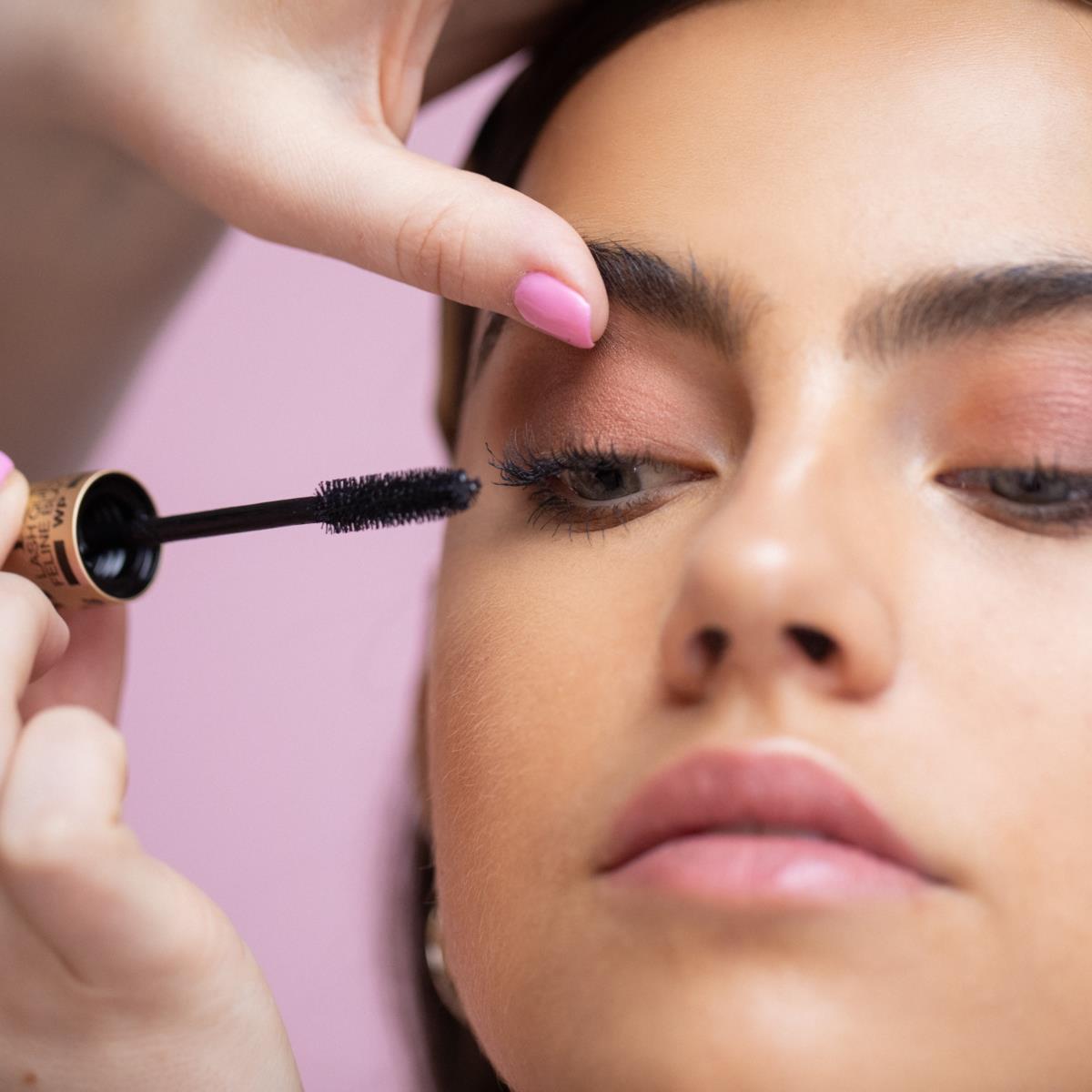 Bronzed Beach Club Makeup Tutorial | lyko.com