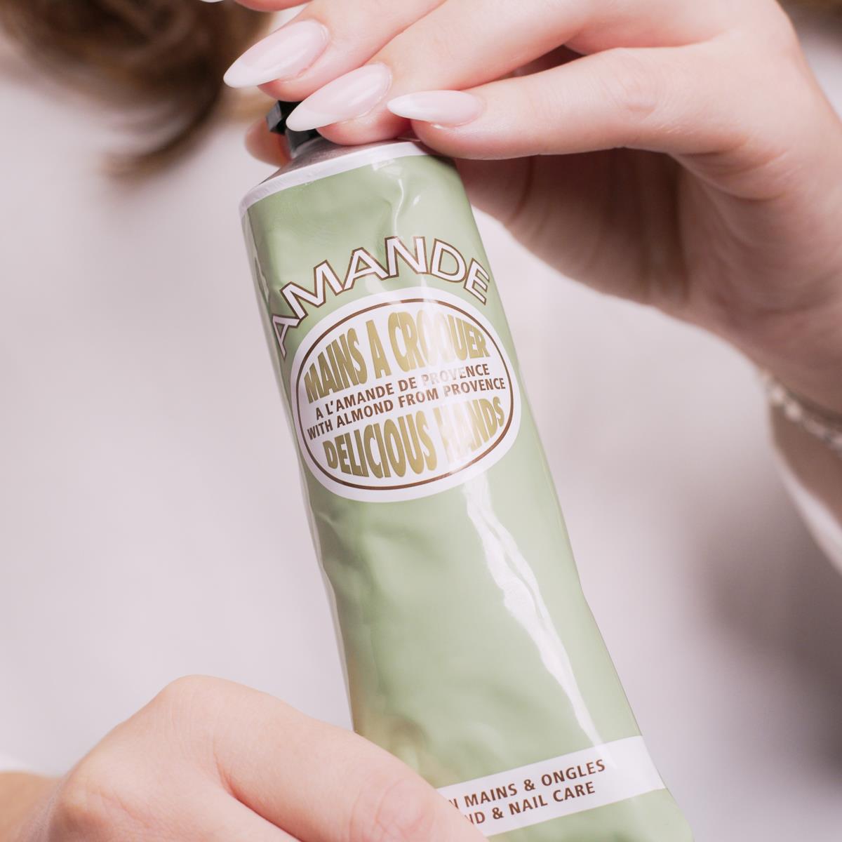 Lyko Loves L'Occitane Almond Hand Cream | lyko.com