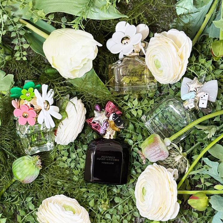 Nyhet! En absolut(e) perfect parfym från Marc Jacobs | lyko.com