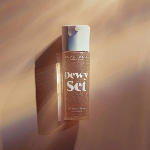 Anastasia Beverly Hills Dewy Set Setting Spray | lyko.com