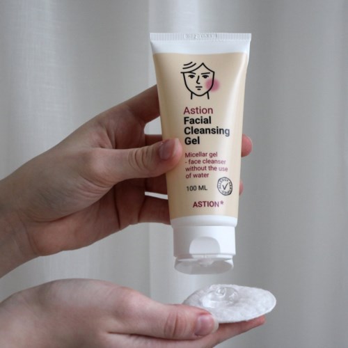 Astion Pharma Face Cleansing Gel | lyko.com