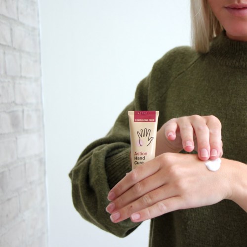 Astion Pharma Hand Cure | lyko.com