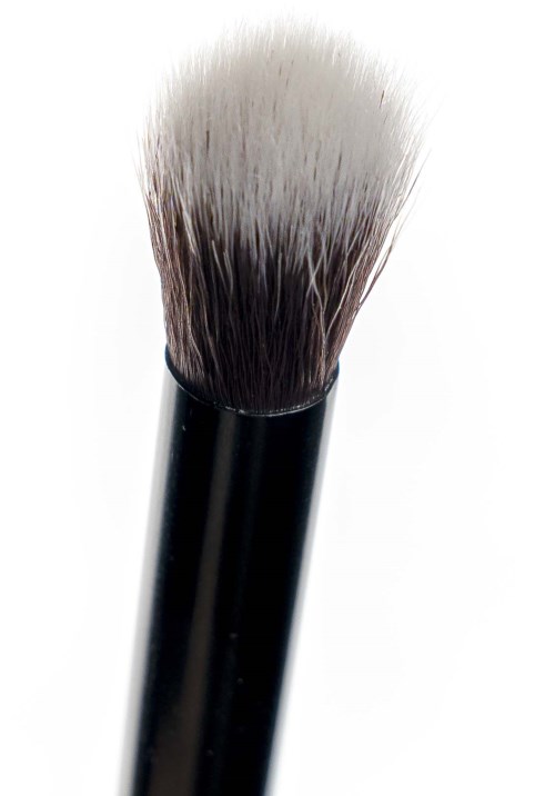 Brushworks No. 14 Fluffy Blending Eye Brush | lyko.com