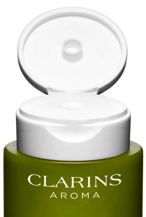 Clarins Eau Extraordinaire Revitalizing Shower Milk 200 ml | lyko.com