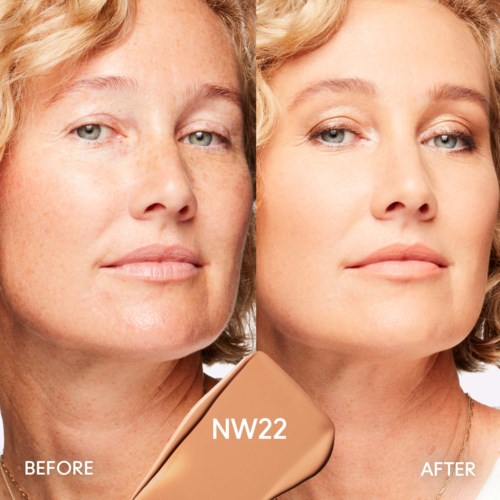 MAC Cosmetics Studio Fix Broad Spectrum Foundation SPF 15 NW22 | lyko.com