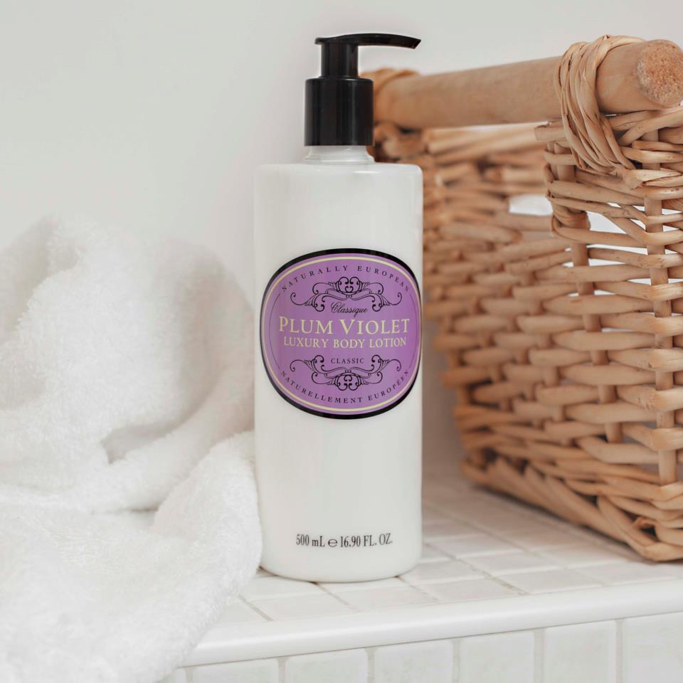 Naturally European Plum Violet Body Lotion 500 Ml