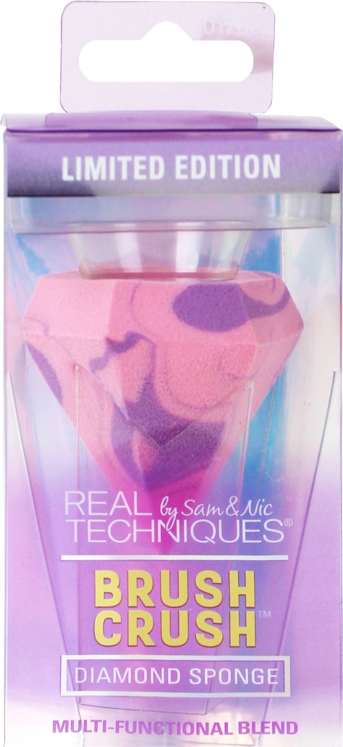 Real Techniques Brush Crush Diamond Sponge | lyko.com