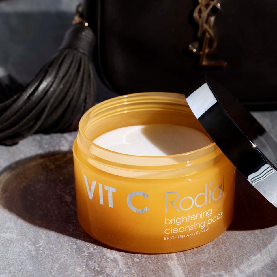 Rodial Vitamin C Brightening Cleansing Pads | lyko.com Rodial Vitamin C Brightening Cleansing Pads | lyko.com