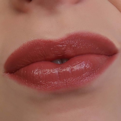 Sandstone Intense Care Lipstick 45 Hazel | lyko.com