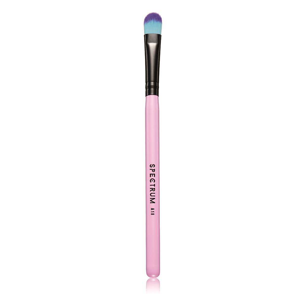 Spectrum A18 Oval Concealer Brush | lyko.com