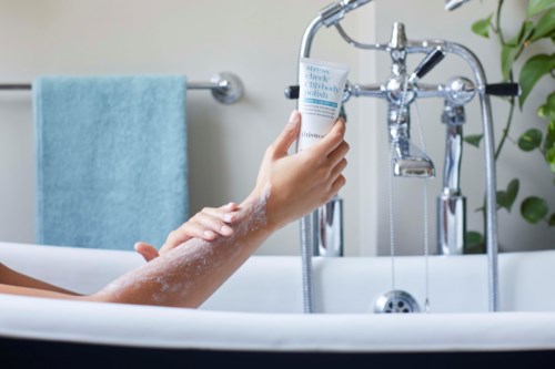 This Works Stress Check CBD Body Polish 100 ml | lyko.com