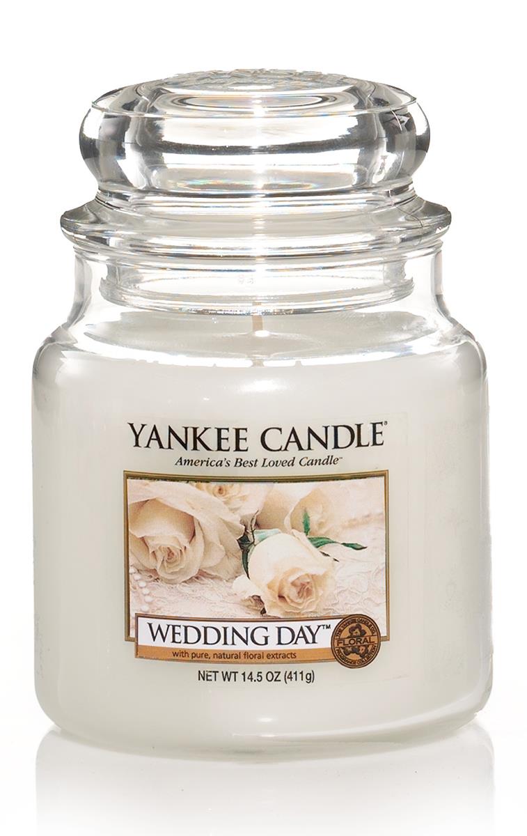 Yankee Candle Wedding Day Medium Jar | lyko.com