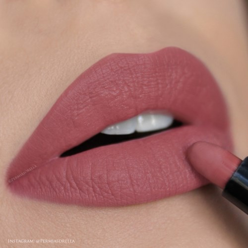 Youngblood Matte Lip Crayon Santa Cruz | lyko.com