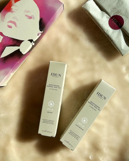 IDUN Minerals Moisturizing Mineral Skin Tint SPF30 Gamla Stan Light | lyko.com
